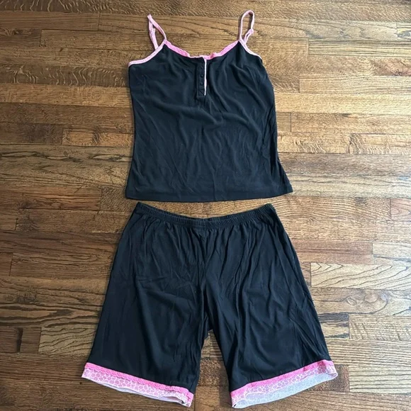 black giraffe pyjamas